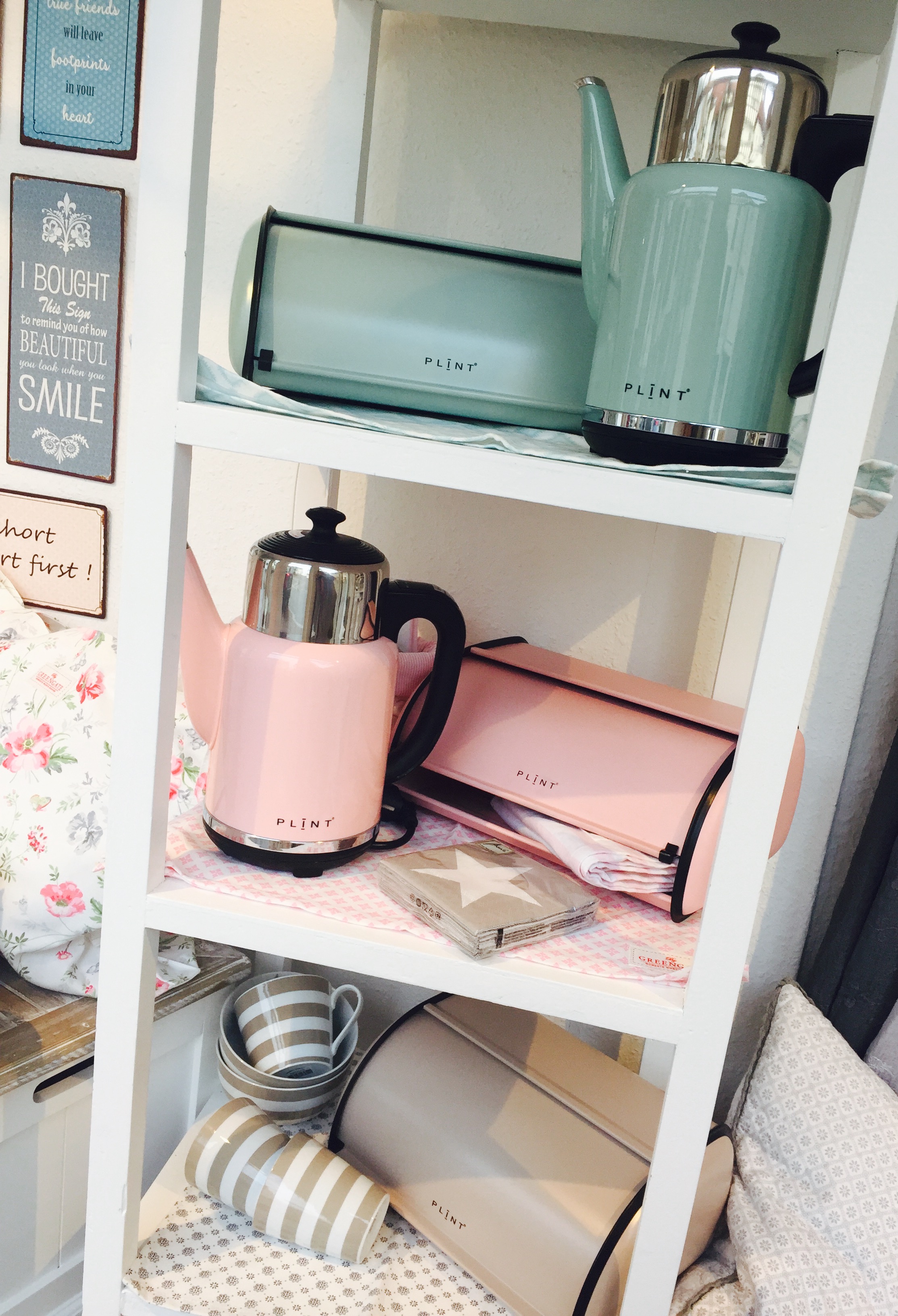 LESSI design - Plint Türkis Wasserkocher 1,7 l